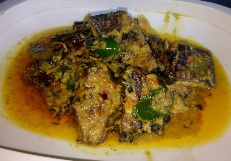 Ikan Pari bumbu Kuning by Donna Louisia - Stingray Fish Yellow Souce